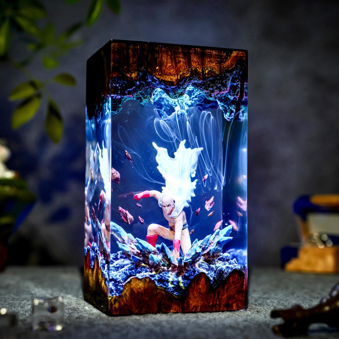 Custom Saima Onehit Resin Wood Lamp, Super Hero Diorama Lamp, One Anime ...