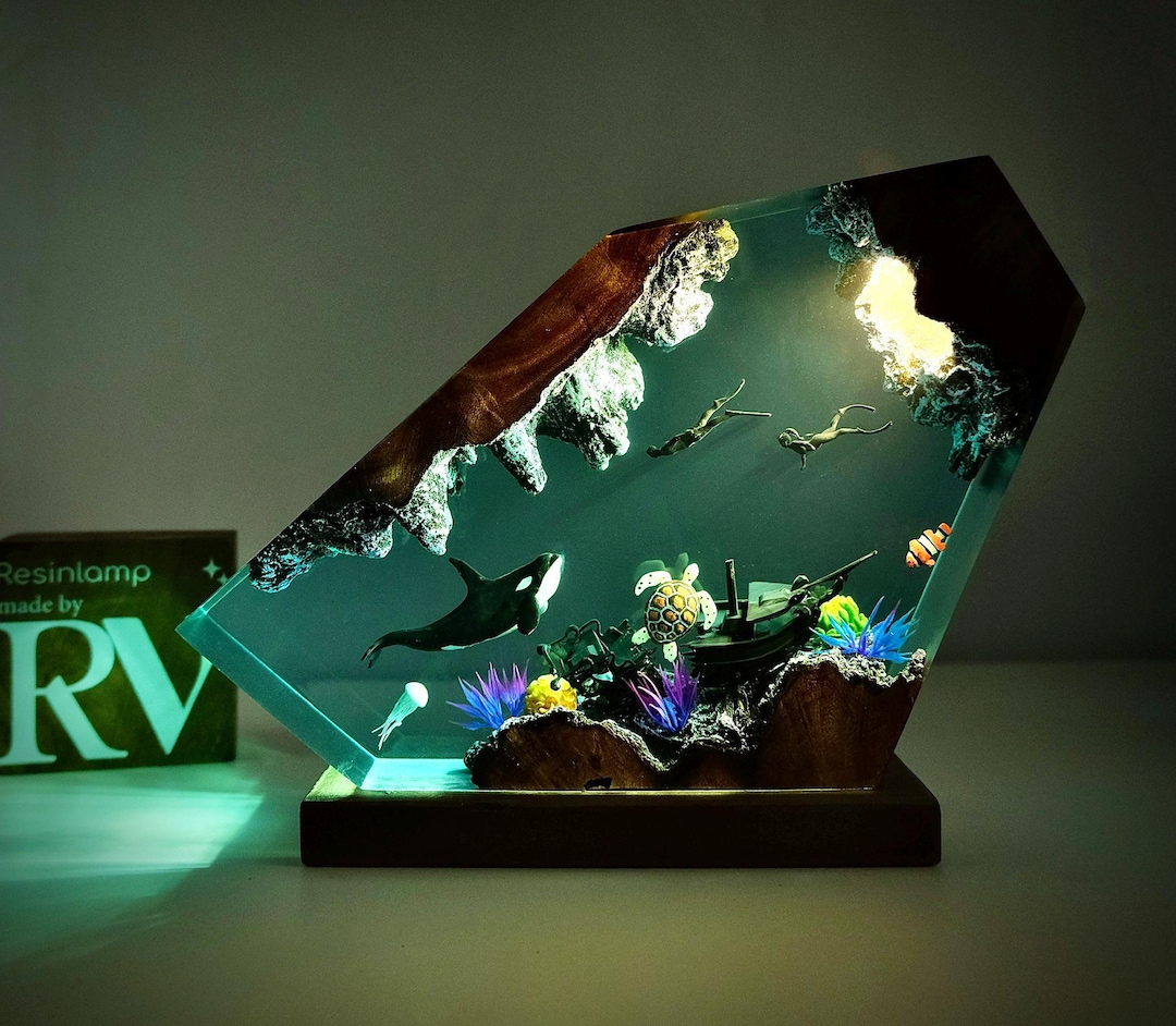 Handmade Orca Whale Resin Lamp, Ocean Diorama Night Light, Resin Wood ...