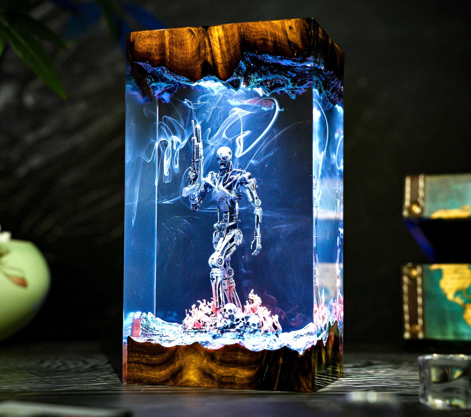 Destroyer Bot Diorama Lamp, Killer Cyborg, Resin Desk Decor, Home Decor ...