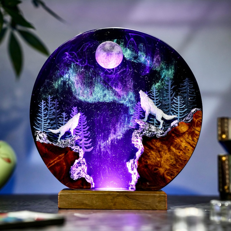Handmade Aurora Wolf Moon Lamp, Howling Wolf Northern Lights, Unique ...