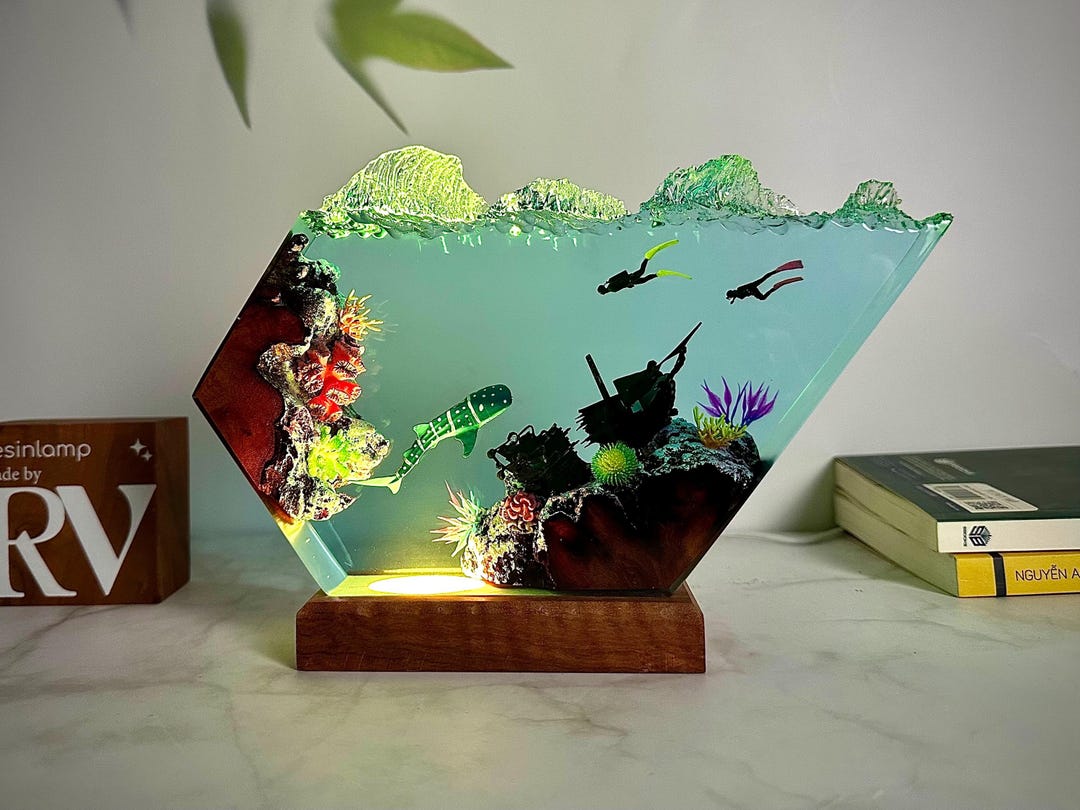 Epoxy Resin Ocean Lamp, Whale Shark and Couple Diver Night Light, Resin ...