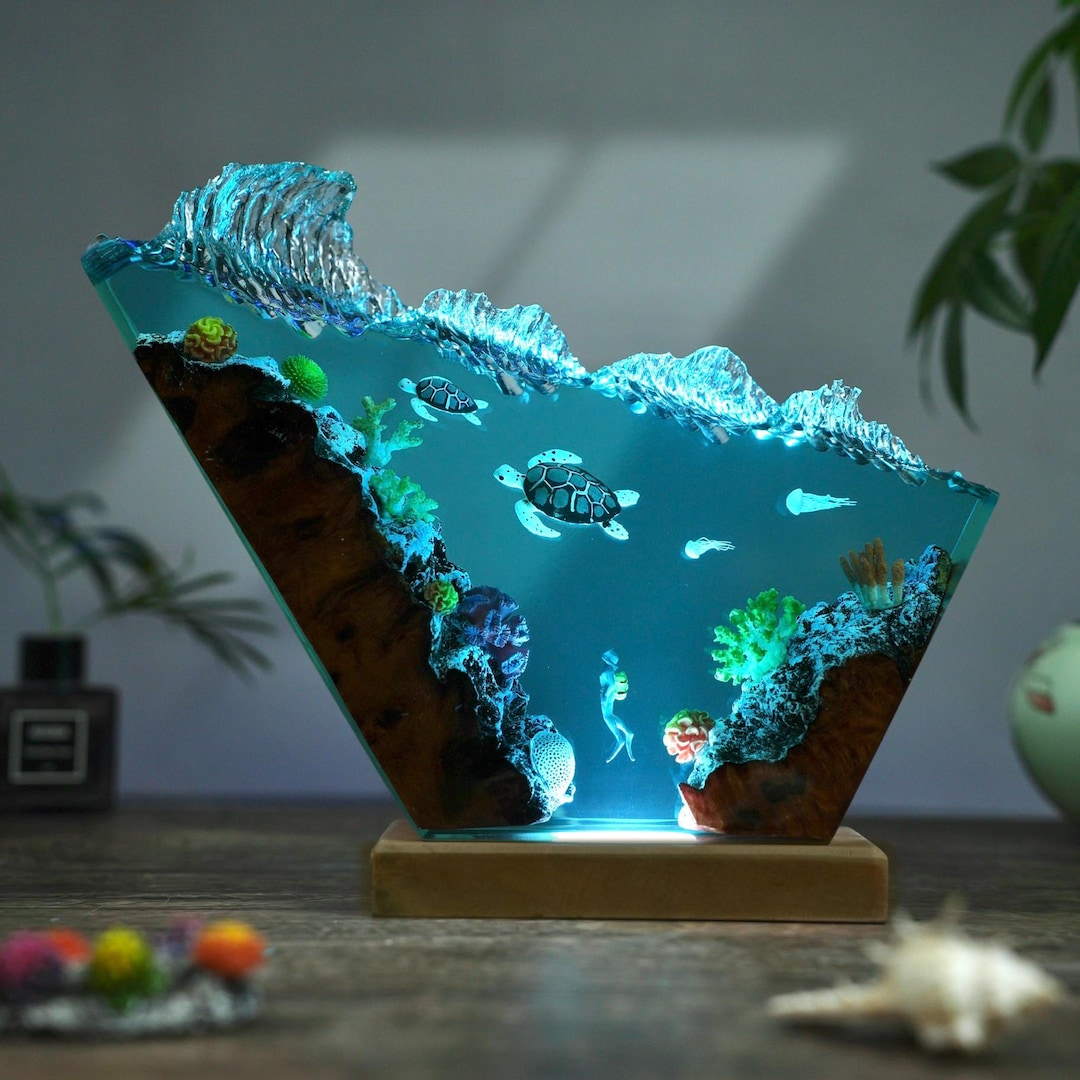 Resin Wood Ocean Night Light, Sea Turtle Scuba Diorama Lamp, Resin Art ...