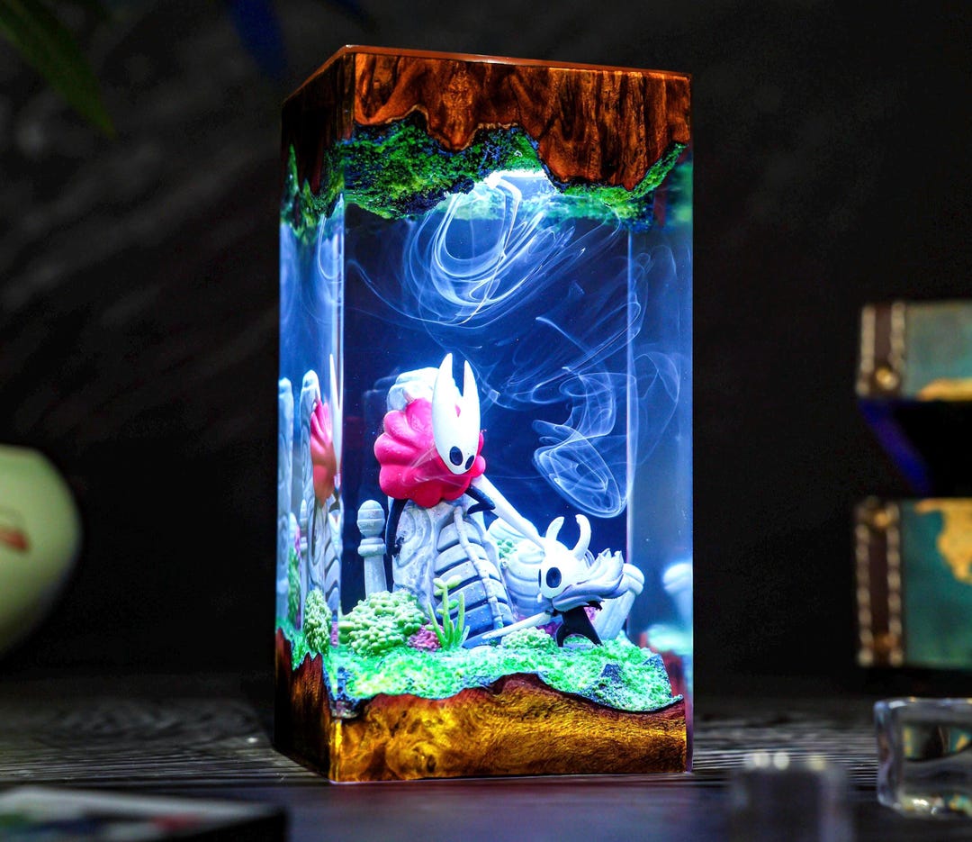 Handmade Shadowblade Knight Resin Lamp, Greenpath Gaming Decor ...
