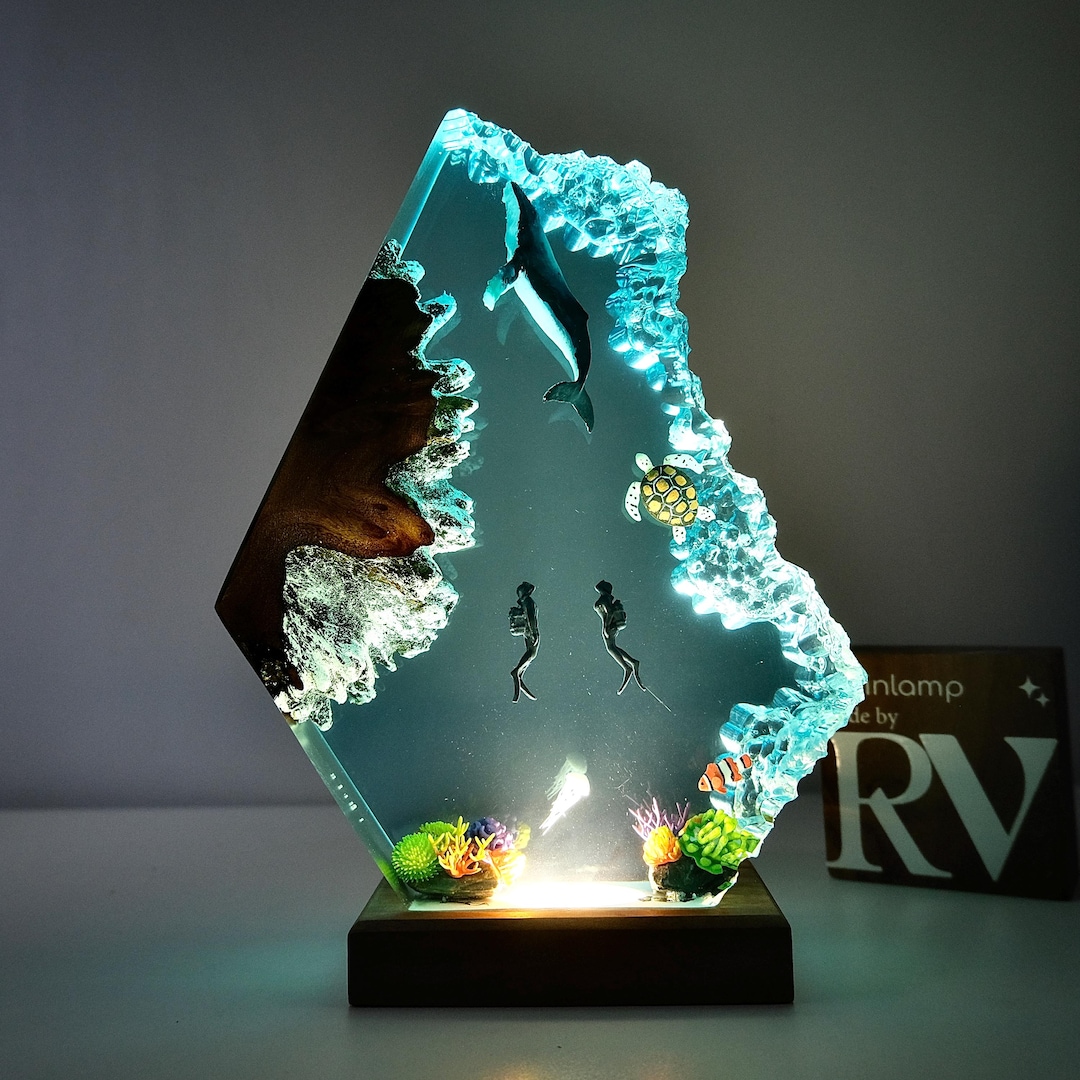 Epoxy Resin Ocean Lamp: Whale, Divers, and Sea Life Night Light - Etsy