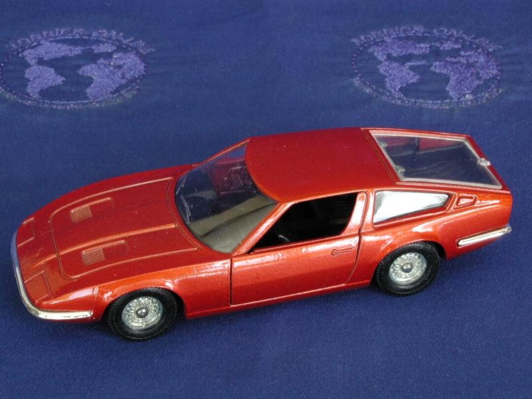 Maserati INDY - Solido 1:43 Scale Diecast (includes Original Packaging ...