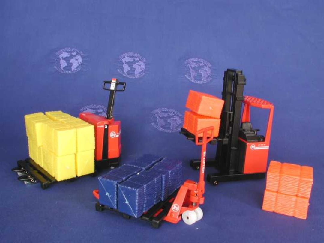 BT Forklifts and Pallet Lift 3 Pieces -joal 1:25 Diecast - Etsy