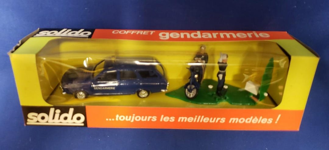 Solido Renault 12 + Motorcycle Police - 1:43 Scale Diecast - Includes ...