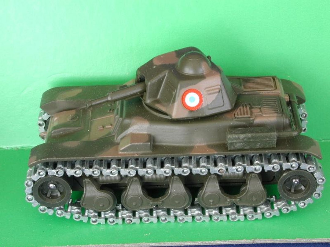 Solido Renault R35 Tank - Green Camouflage -1:50 Scale Diecast ...