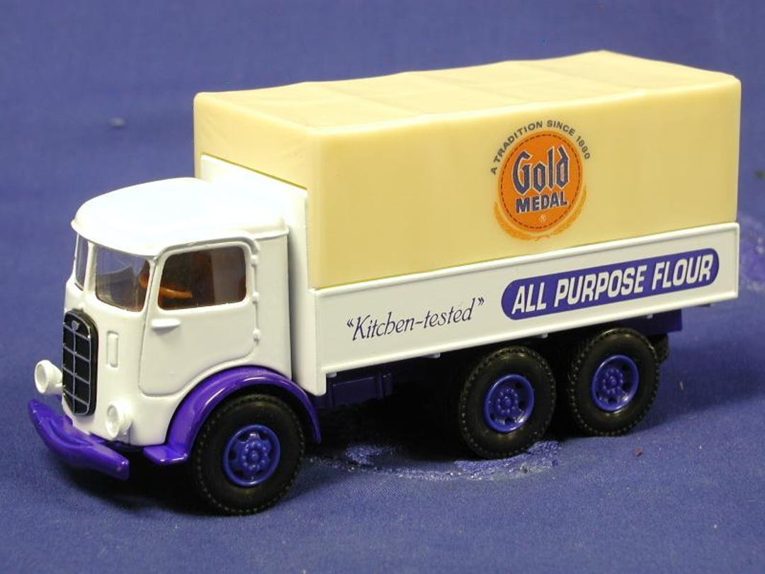 Mack CJ Box Van - Gold Medal Flour in 1:64 Scale Diecast - Etsy