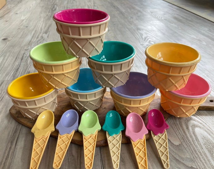 Vintage Retro Waffle Cone Ice Cream Set Matching Spoons Parlor ...