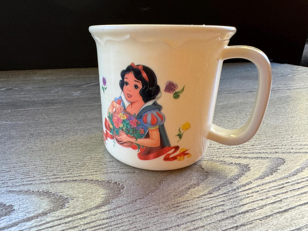 Vintage SNOW WHITE Melamine Small Coffee Cup Disney Retro Picnic ...