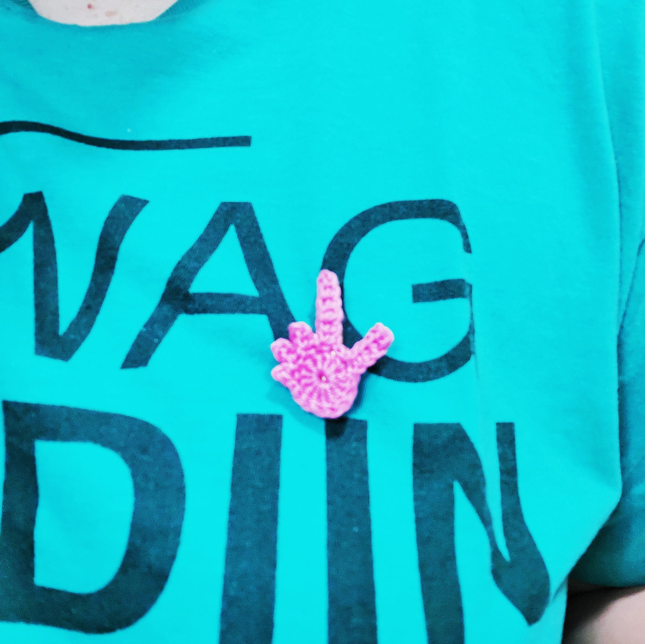 Laban Leni Brooch Crochet Pattern - Etsy