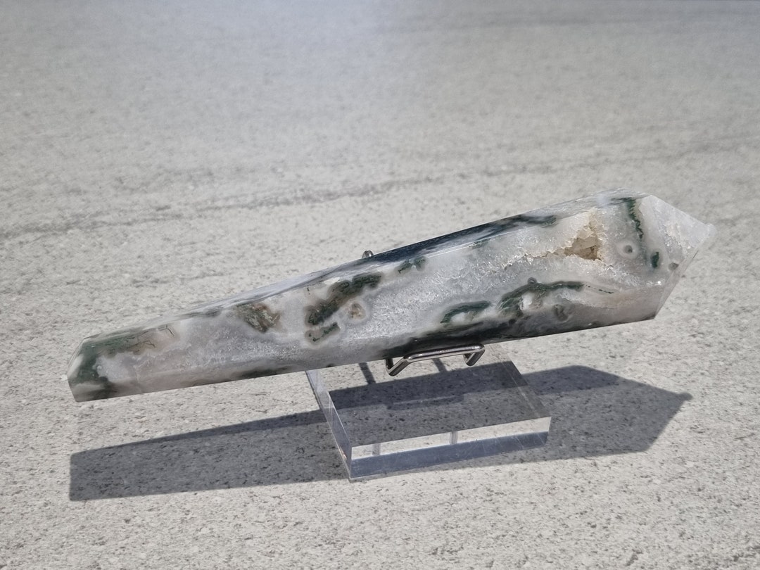 Enchanting Moss Agate Wand 276g - Etsy