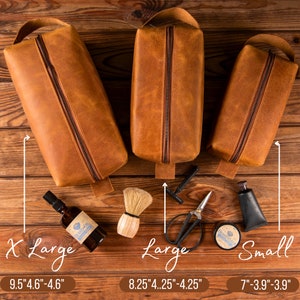Groomsmen Gifts, Bestman Gift, Wedding Gifts Monogrammed Leather Dopp ...