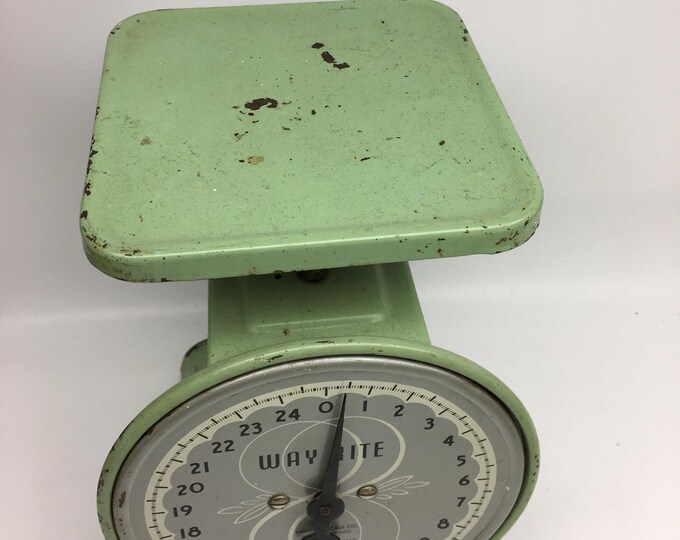 Vintage Green Kitchen Scale Universal Rusty, Rustic Antique Green Scale ...