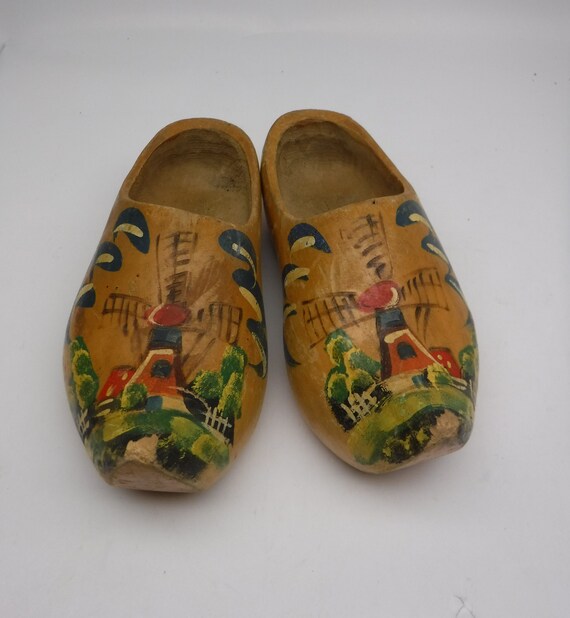 Vintage 1960s Hand-Painted Clogs - Gem