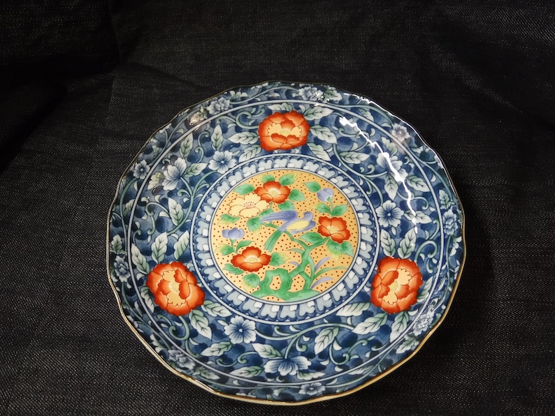 Round Floral Plate. Made in Japan. Vintage Plate - Etsy