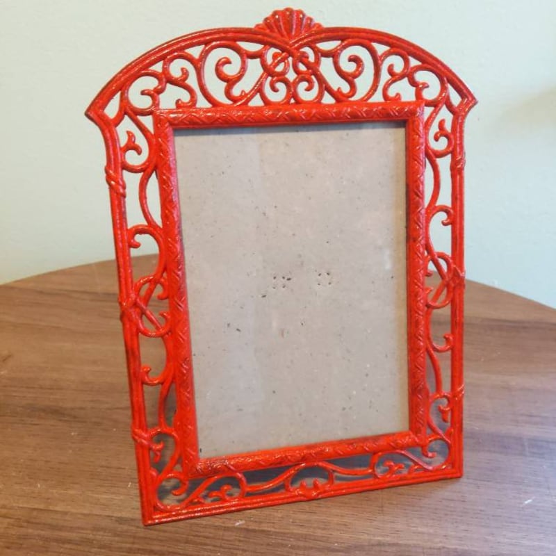 Red Frame - Etsy