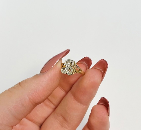 Vintage Retro Dainty 14k Gold Letter “B” Ring with Sm… - Gem