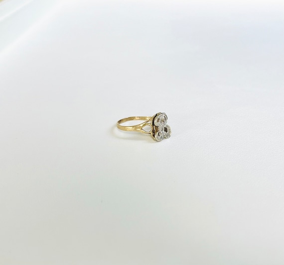 Vintage Retro Dainty 14k Gold Letter “B” Ring with Sm… - Gem