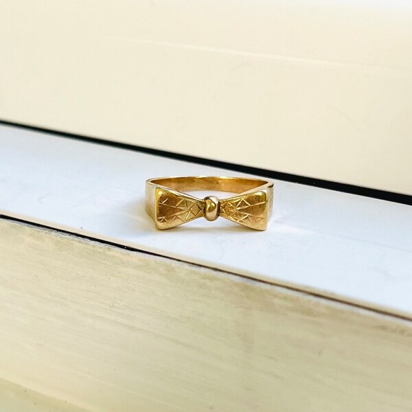 Bowtie Ring - Etsy