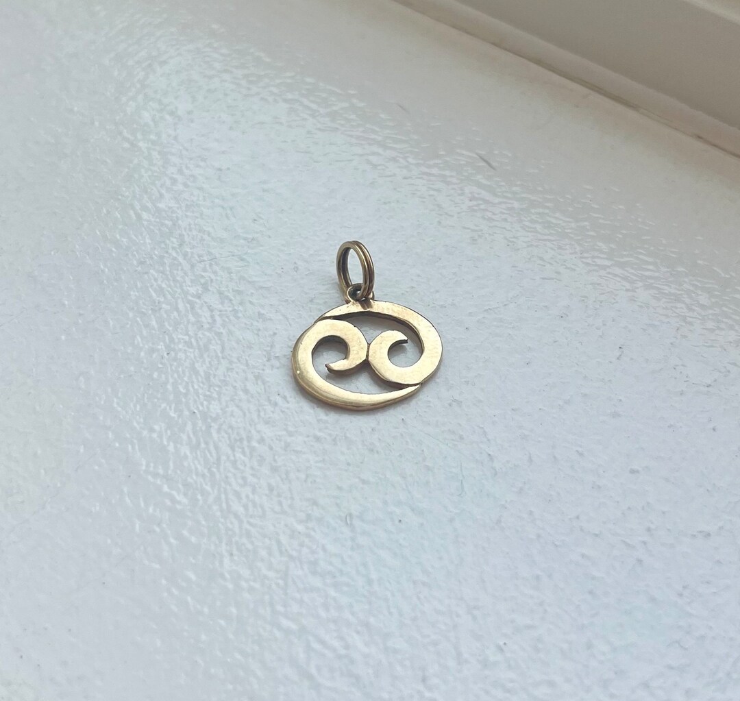 Vintage 14k Gold Zodiac Cancer Symbol Charm - Etsy