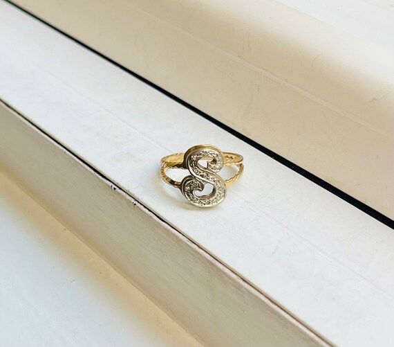 Vintage Retro 14k Gold Letter “S” Ring Set with Diamo… - Gem