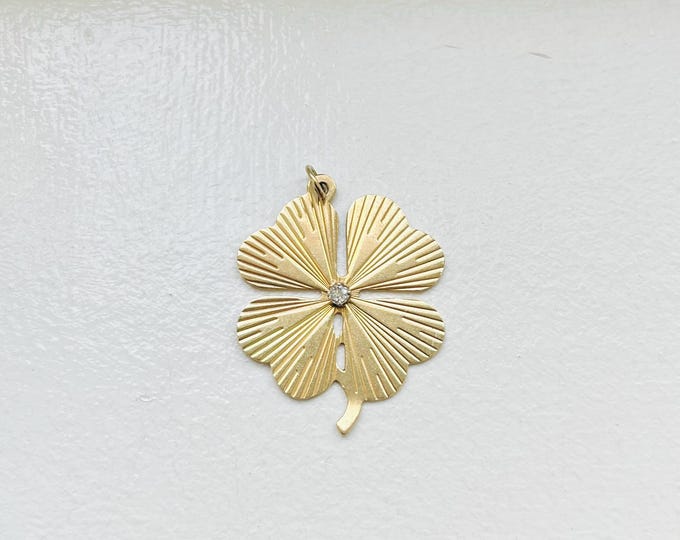 Vintage 14k Yellow Gold Large Engine Turned Four Leaf Clover Pendant ...