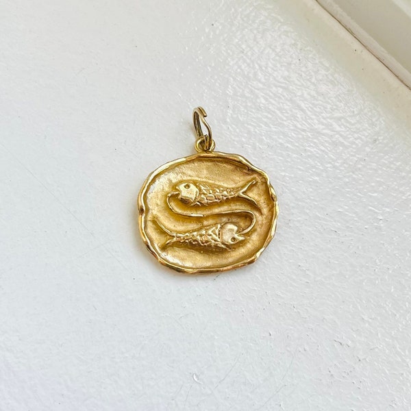 14k Gold Vintage Pisces Pendant - Etsy