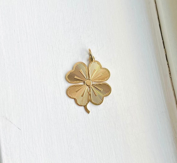 Antique 14k Gold Engine Turned Four Leaf Clover Penda… - Gem