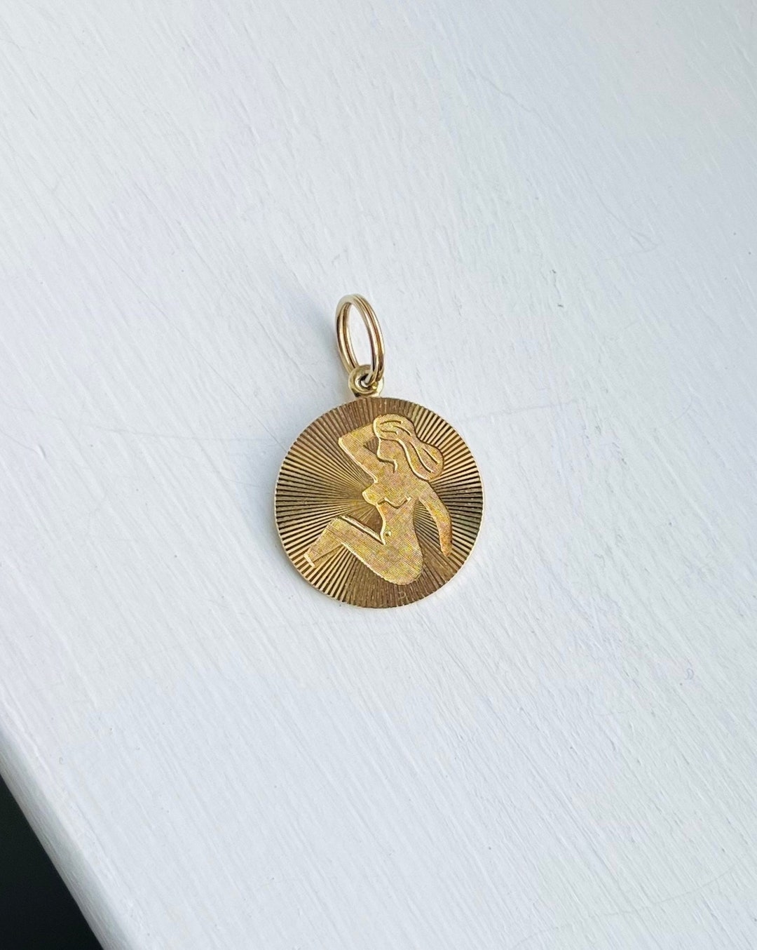 Vintage 14k Gold Engine Turned Virgo Zodaic Charm Pendant - Etsy