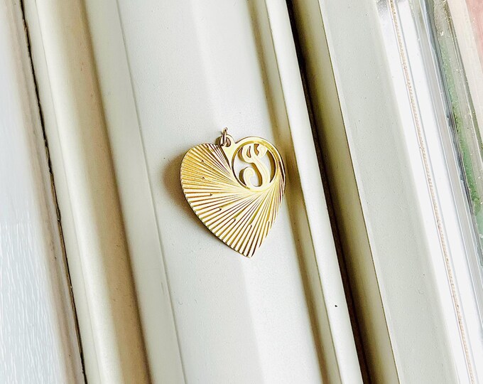 Vintage 14k Yellow Gold Engine Turned Letter “J” Heart Pendant Charm - Etsy
