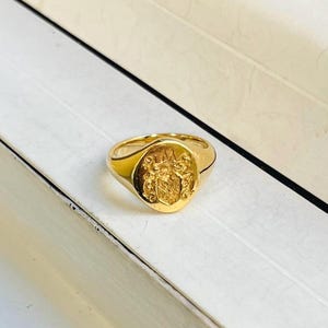 Antique Estate 14k Yellow Gold Signet Crest Ring With British Hallmarks ...