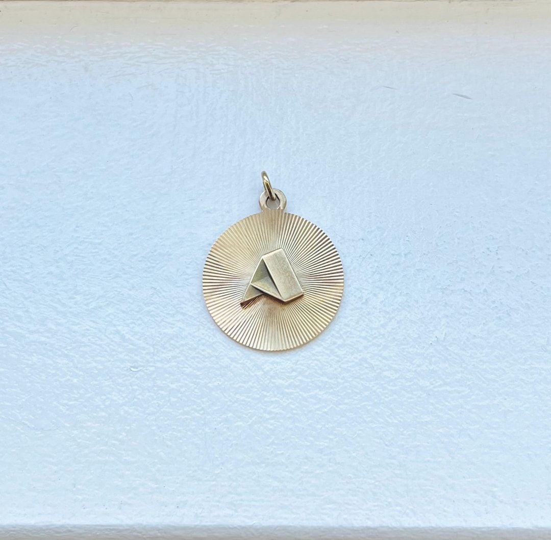 Vintage 10k Yellow Gold Large Engine Turned Abstract “A” Round Pendant ...
