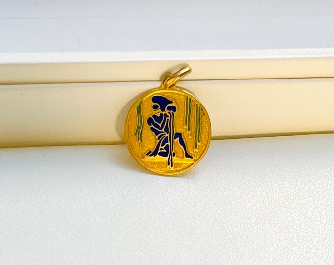 Vintage 18k Gold Aquarius Zodiac Pendant Charm With Enamel - Etsy