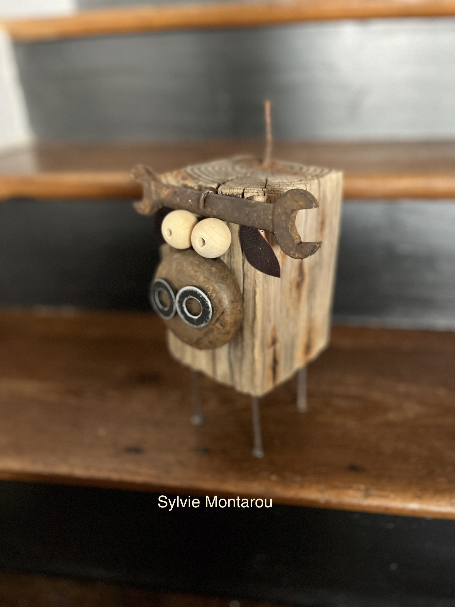 Creation in Wood and Recycling of a Cow Recycled Upcycling Animal E ...
