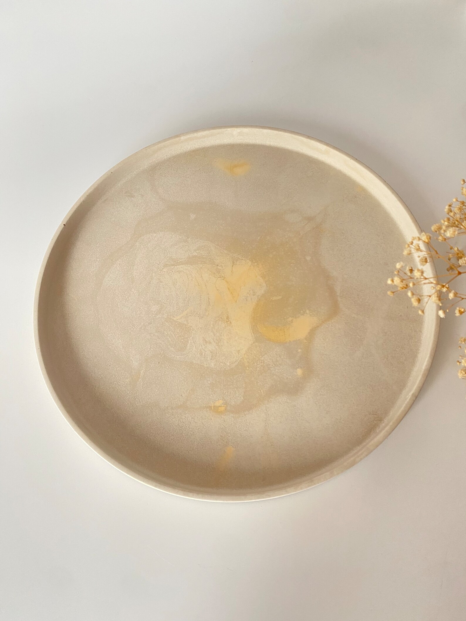 Large 30 Cm Round Antique Beige With Gold Concrete Tray, Catch All Tray ...