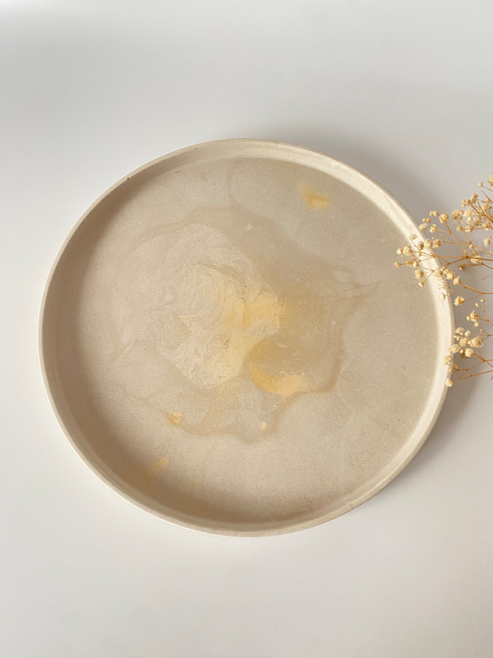 Large 30 Cm Round Antique Beige With Gold Concrete Tray, Catch All Tray ...