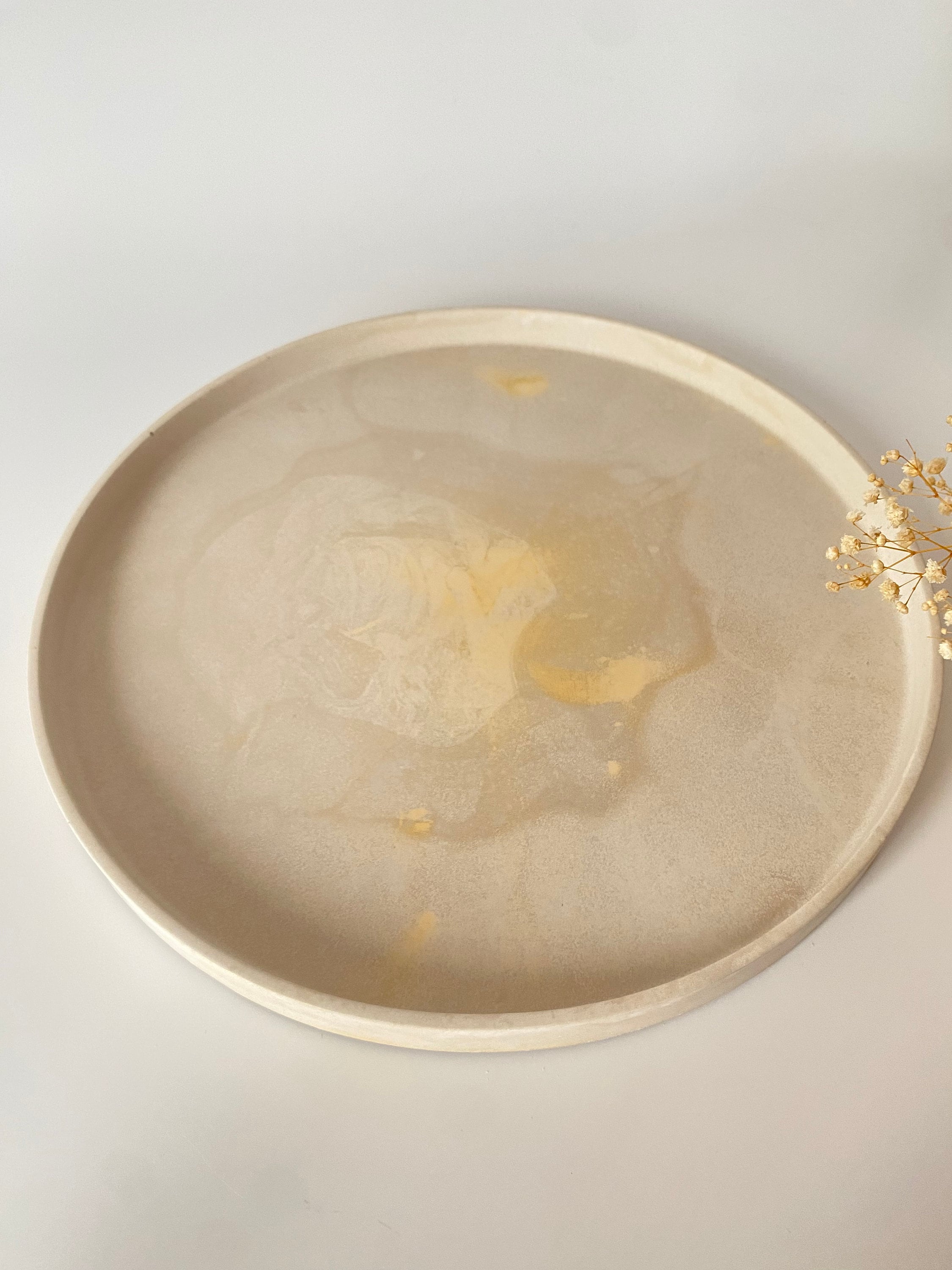 Large 30 Cm Round Antique Beige With Gold Concrete Tray, Catch All Tray ...