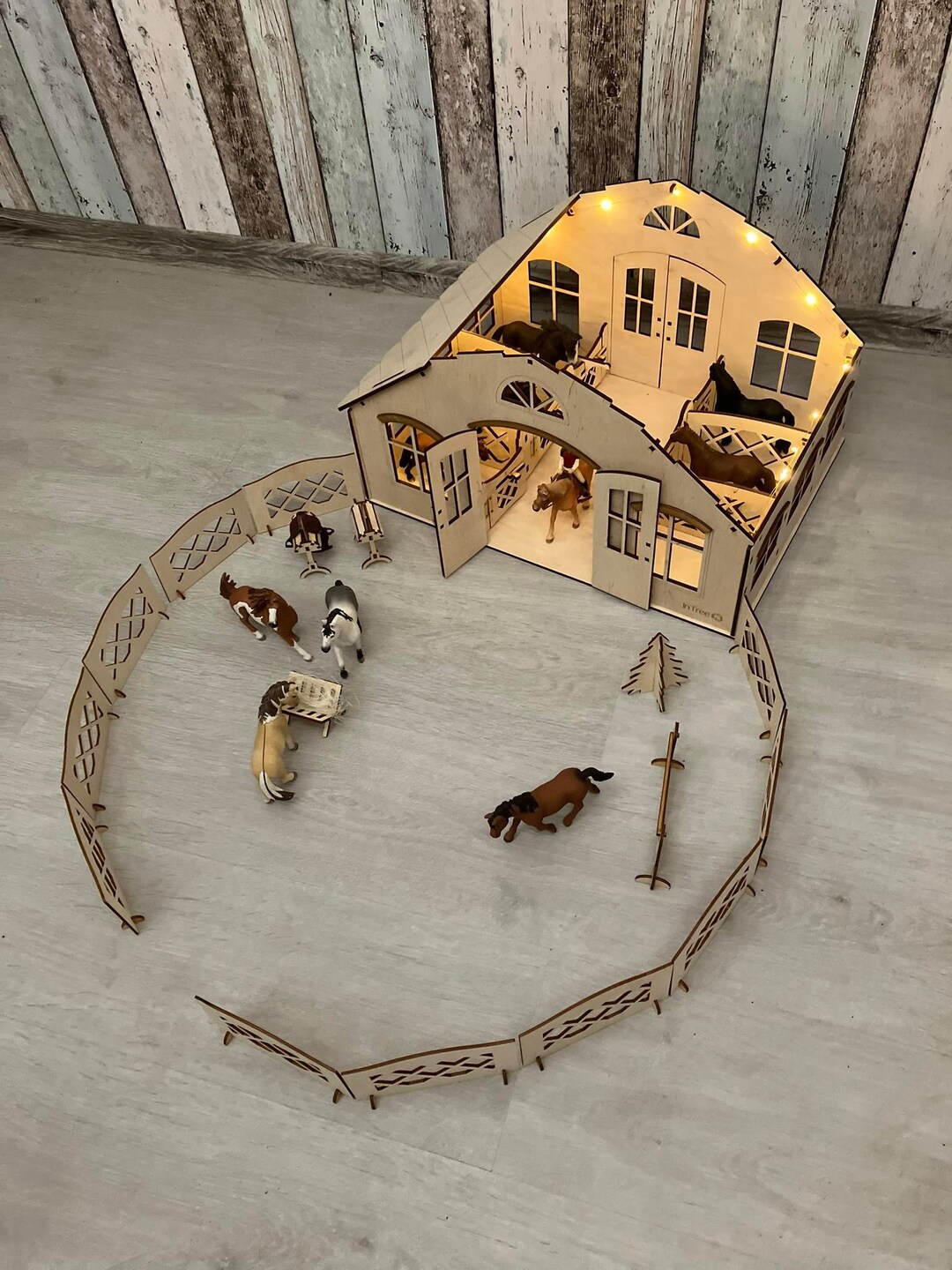 Wooden Stable With 6 Stalls + Accessories + Lighting. Fits Collecta ...