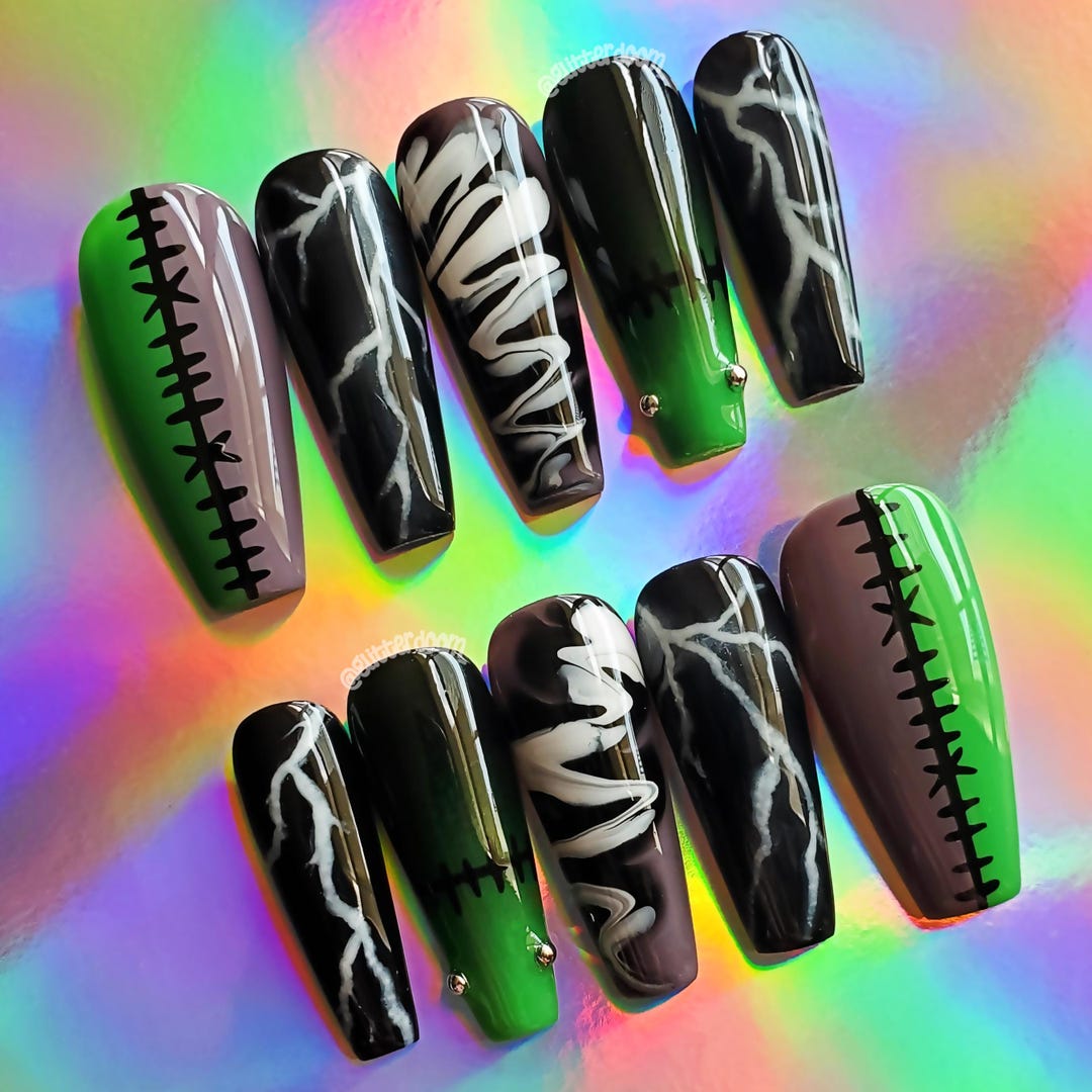 CREATURES | Monster Halloween Press on Nails | Includes Application Kit ...