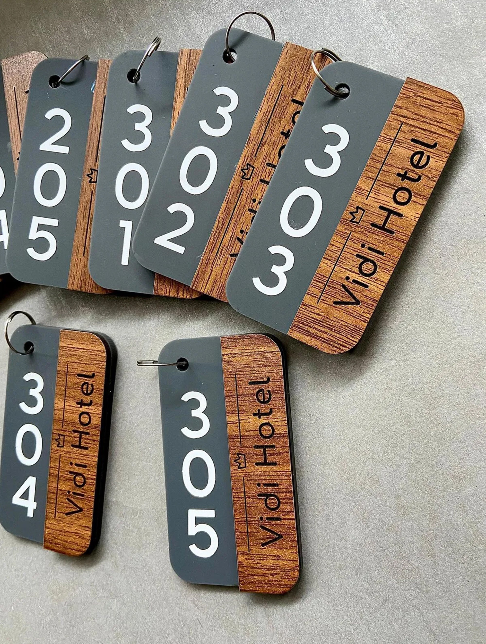 Personalized Hotel Keychain, Custom Guesthouse Key Fob, Keyring With ...