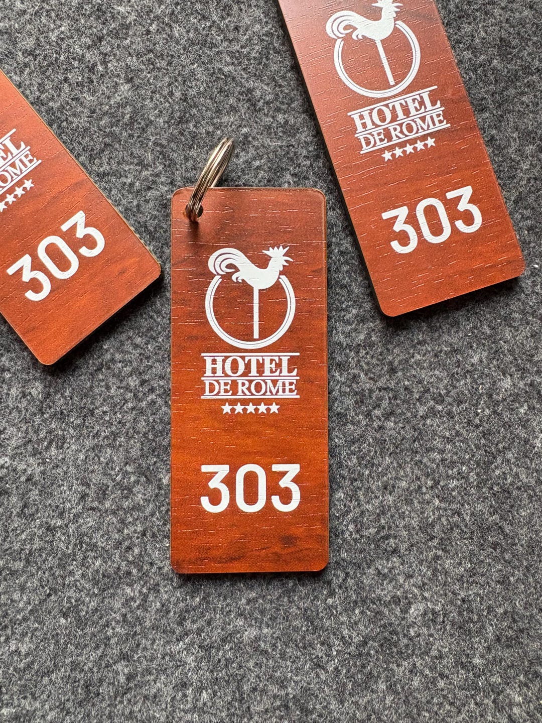 Personalized Hotel Keychain, Custom Guesthouse Key Fob, Keyring With ...