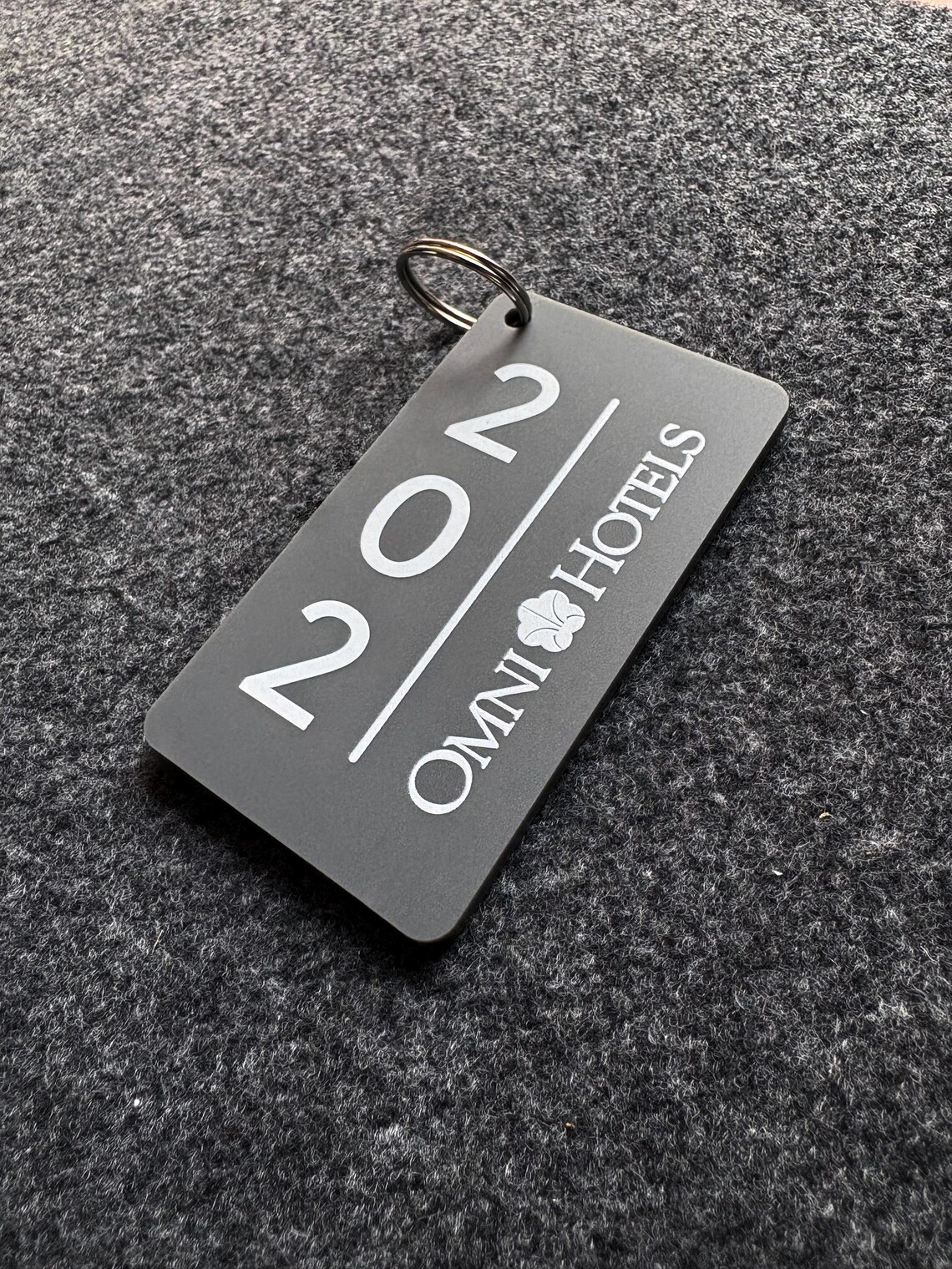 Custom Guesthouse Key Holder, Personalized Hotel Key Fob, Keychain With ...