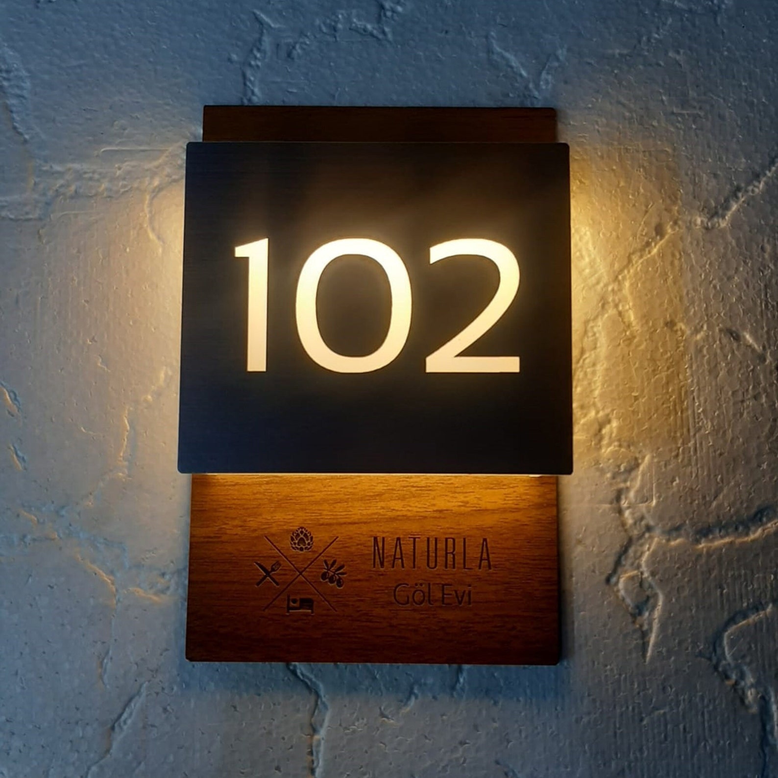 Custom Wooden Door Sign for Hotel, LED Door Number Sign for Hotel Room ...