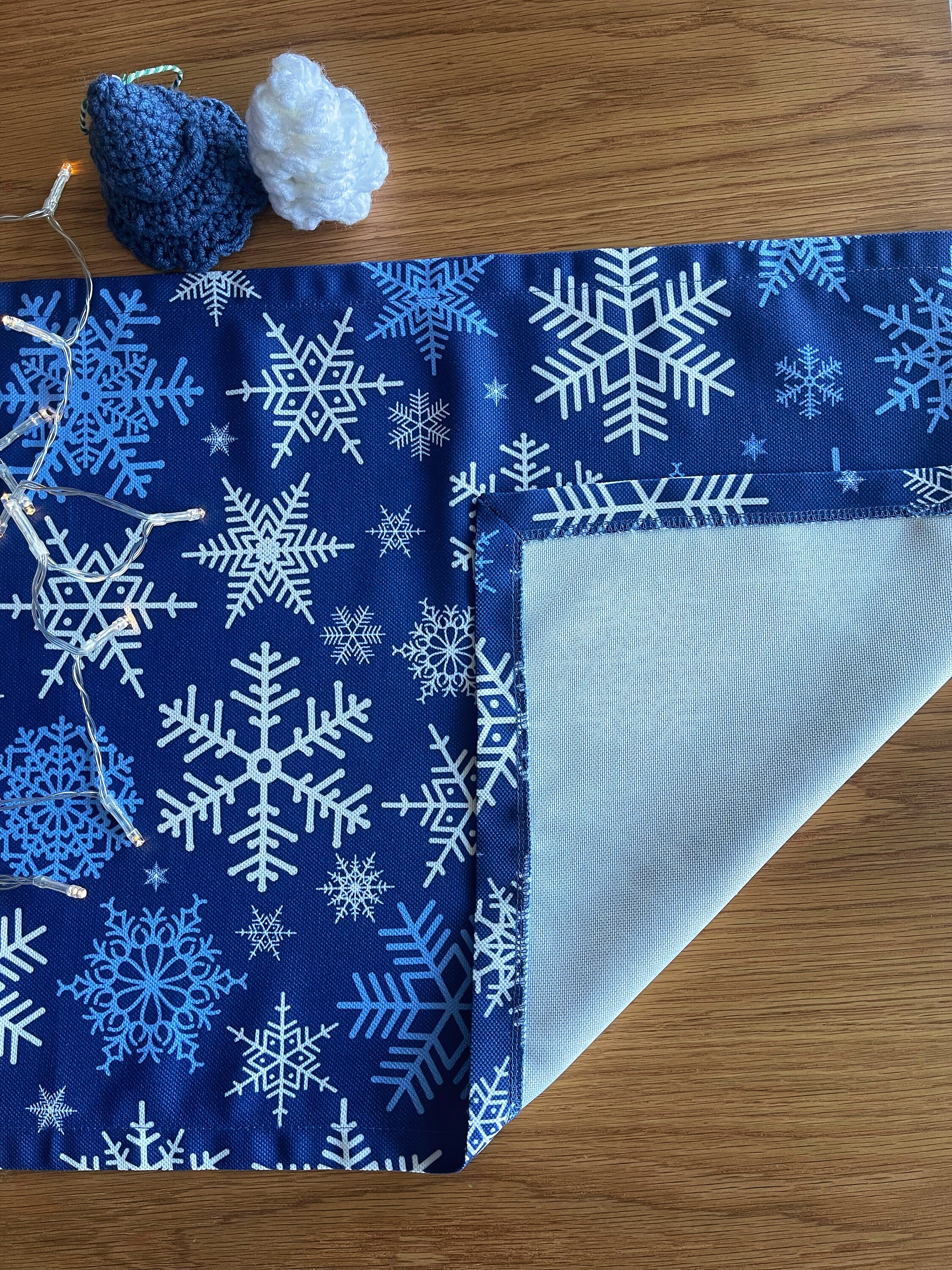 Blue and White Christmas Table Runner Snowflake Pattern Table Runner - Etsy
