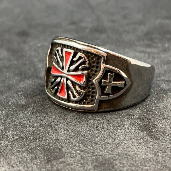 Templar Ring - Etsy
