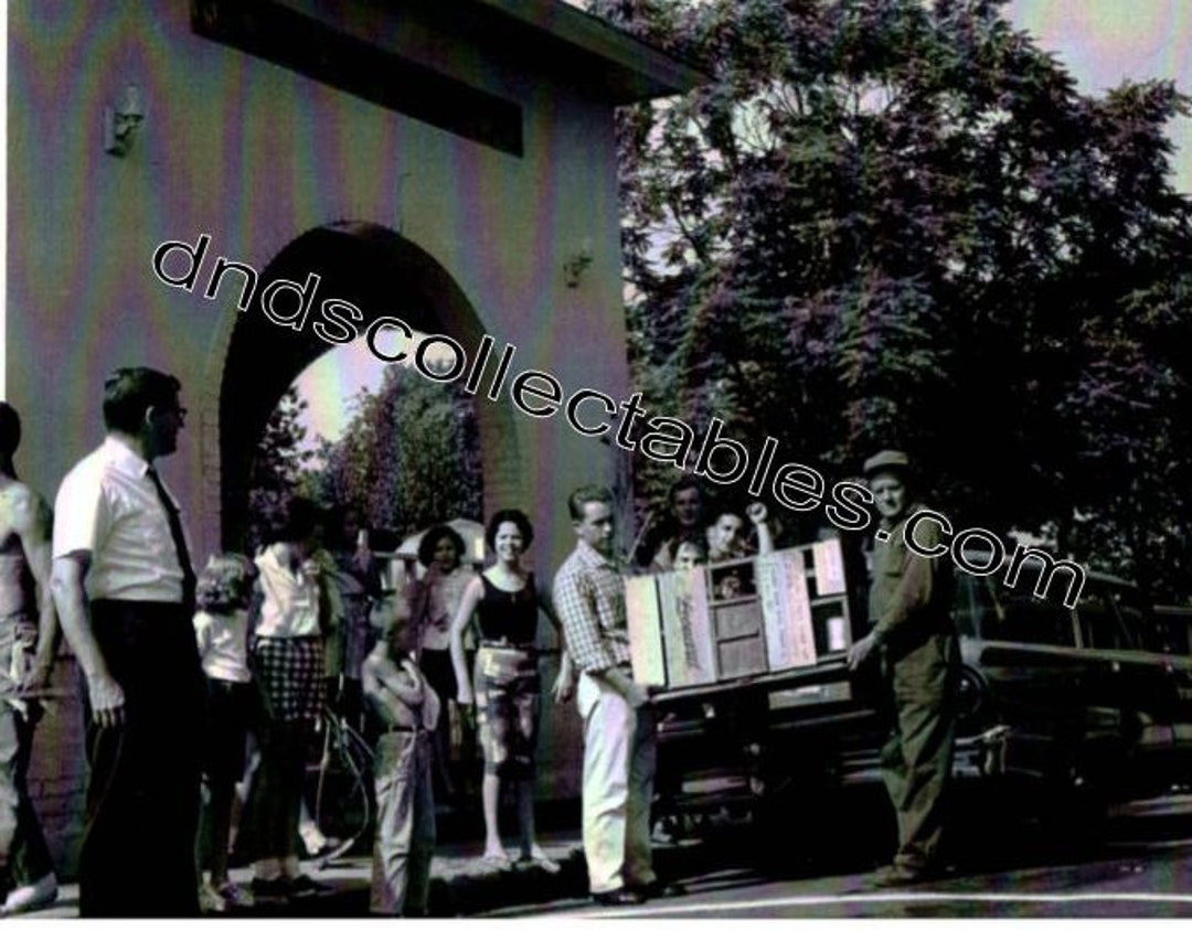Vintage Late 1950's Nay Aug Park Zoo Delivery, Scranton PA 8x10 Premium ...