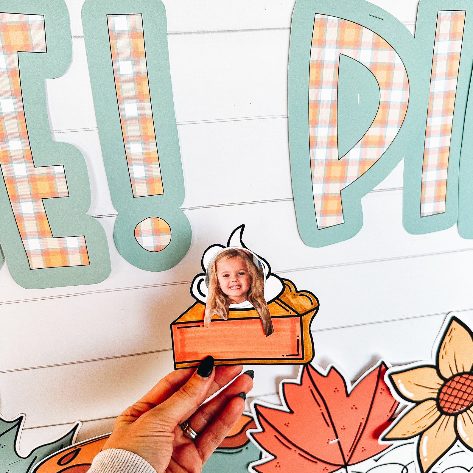 Thanksgiving Bulletin Board | November Bulletin Board With Student ...