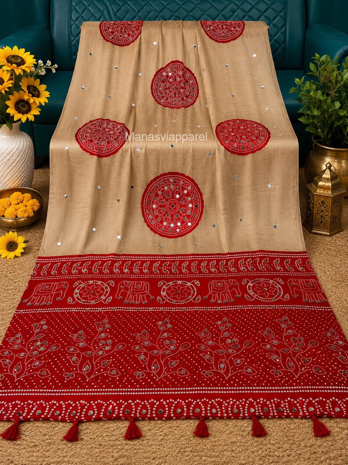 Sari di seta Ajrakh Gajji Bandhej, lavoro a specchio, sari di design in ...
